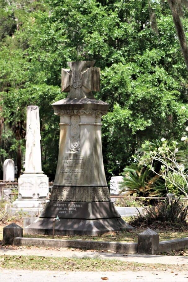 Memorable Bonaventure Cemetery Statues A Must See In Savannah Georgia
