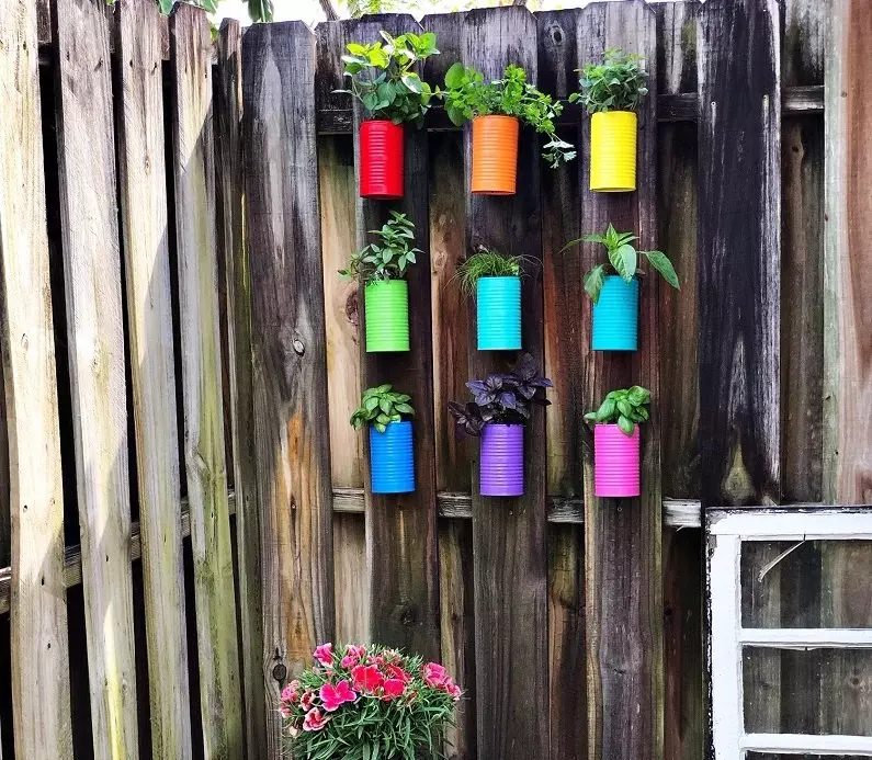 13 Upcycled Aluminum Can Decor Ideas