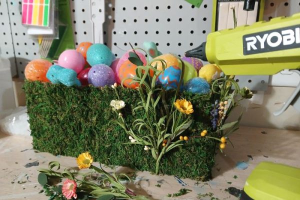 DIY Easter Display: Repurpose A Shoe Box Into Seasonal Decor ...