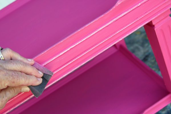 How To Distress Layered Paint with No Mess - Petticoat Junktion